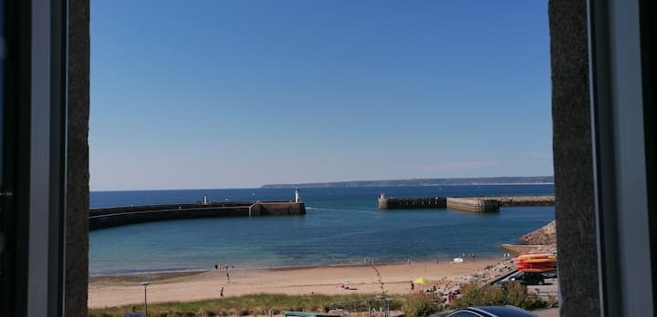 Maison Avec Vue Directe Sur Le Port De Dielette - Cotentin