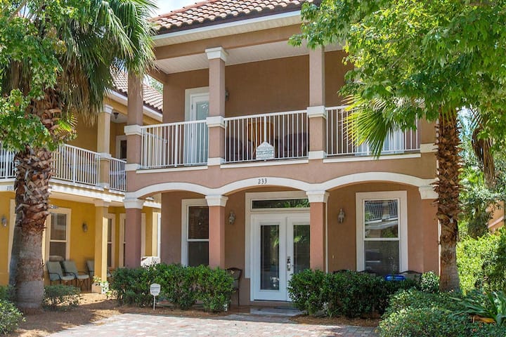 4br Beach House-lagoon Pool-comfortably Sleeps 10! - Destin, FL
