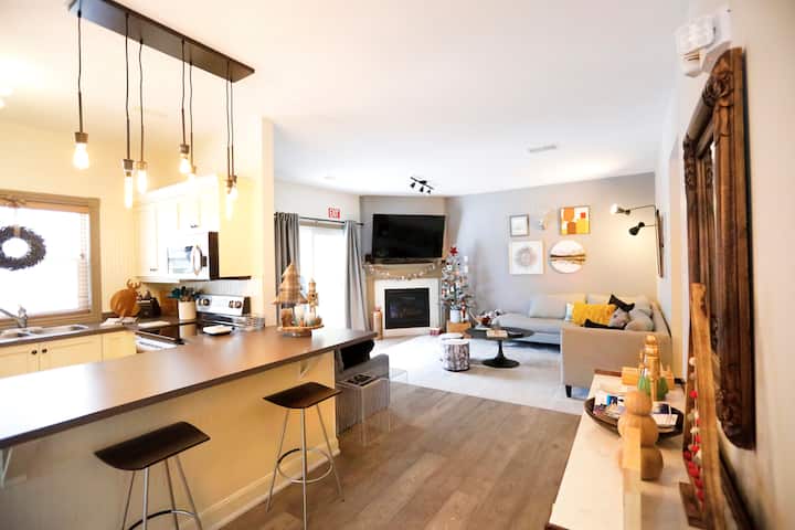 Large 3 Bedroom, 2 Bath Condo Near Village - The Blue Mountains