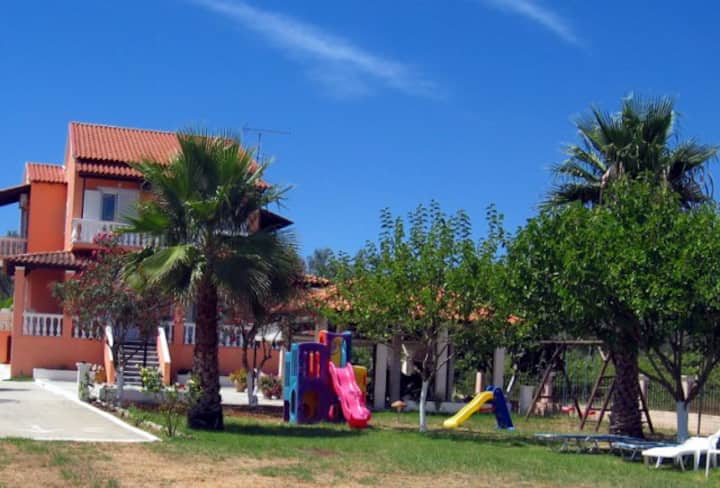 Neptune Resort Rooms And Apartments - Kavos