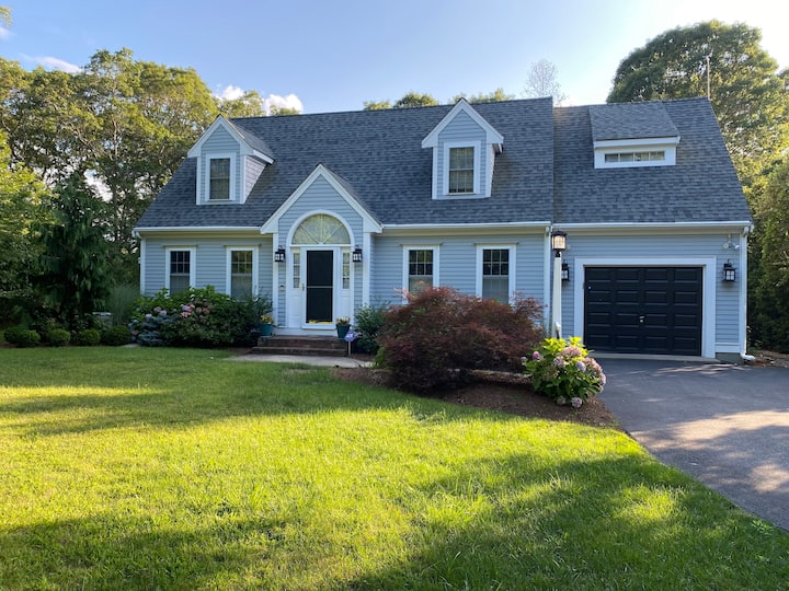 Cape Cod Vacation Home At Falmouth Country Club - Old Silver Beach, MA