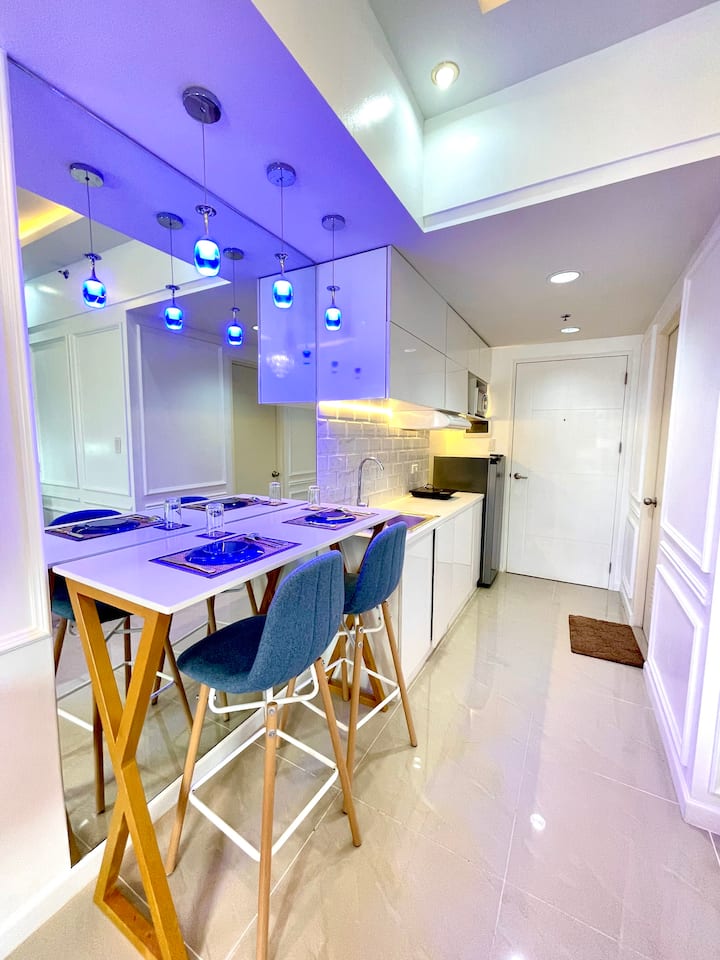 Luxe Condo Studio At Sunvida Condo Residences - Cebu City