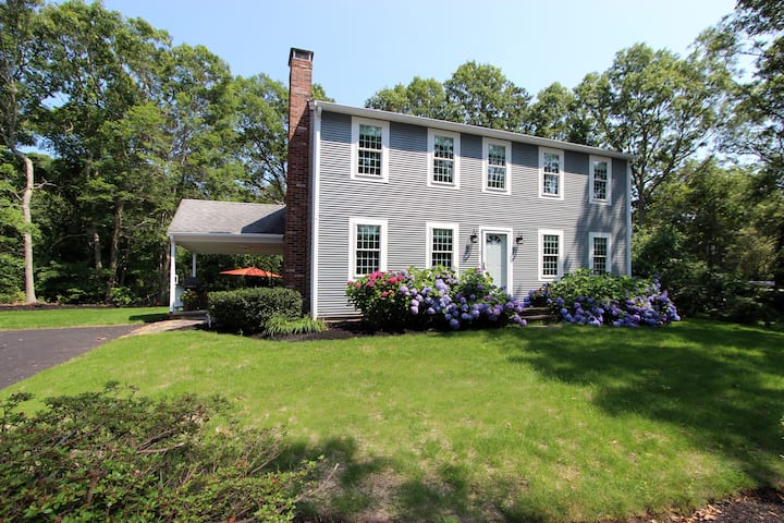 Completely Renovated 3 Bedroom Jewel By The Sea - Cape Cod, MA