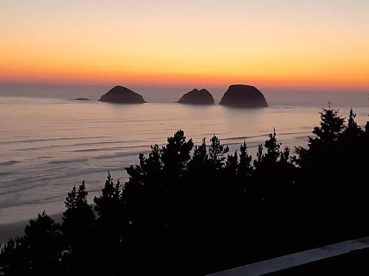 Captains Quarters, Sea Haven Oceanfront Lodge-b - Oceanside, OR