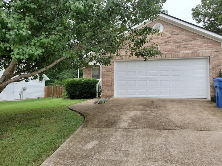 Delightful Neat Home Near The Mall - Chattanooga, TN