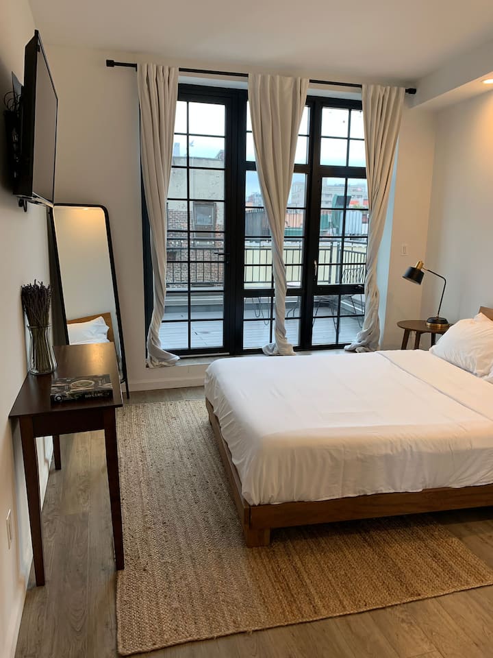 138 Bowery-studio With Private Outdoor - Manhattan, NY