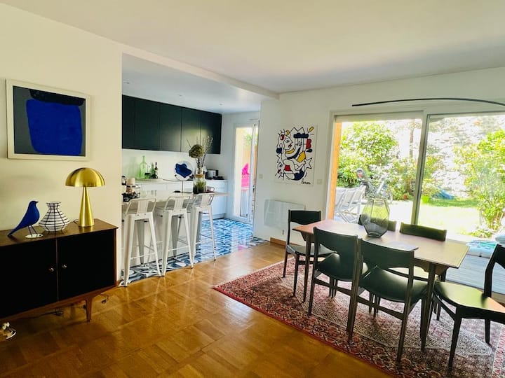 Maison & Jardin (Buttes Chaumont) / 5 Chambres - Paris