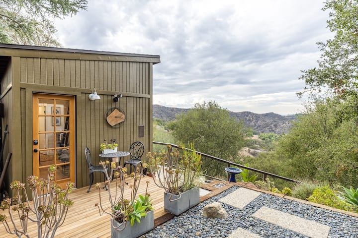 Topanga Canyon Cottage - Topanga, CA