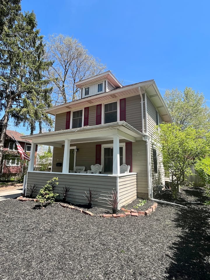 Oldtown Spartanhouse-walk To Restaurants-long Term - Lansing, MI