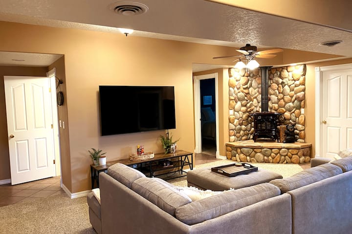Rustic Hideout / Private Retreat - Dallas, OR