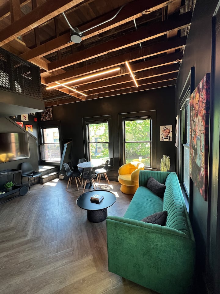 Therockstar Loft On 5th St. Designer Luxury + Fun. - Eugene, OR