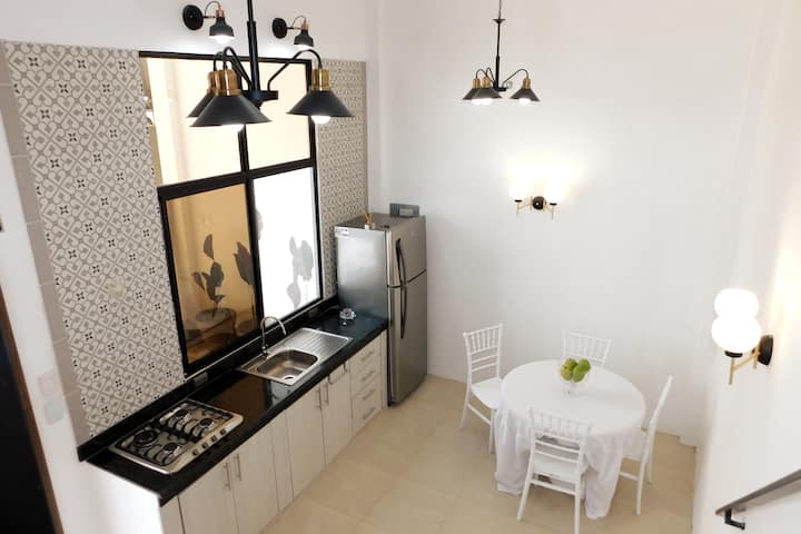 Loft All-in-one: Workspace- Comfort & Huge Garage - Guayaquil