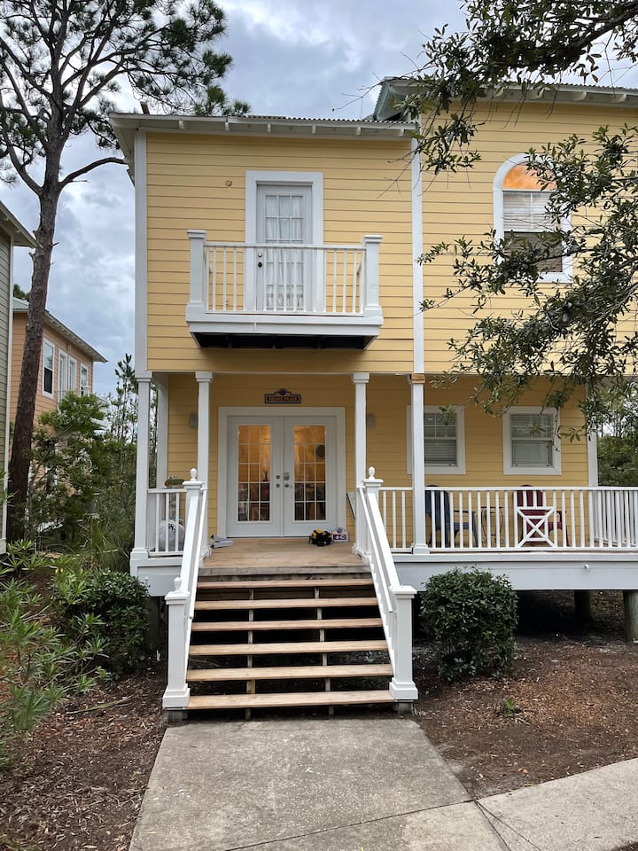 3 Bedroom Home Inside Purple Parrot Resort W/ Pool - Perdido Key, FL