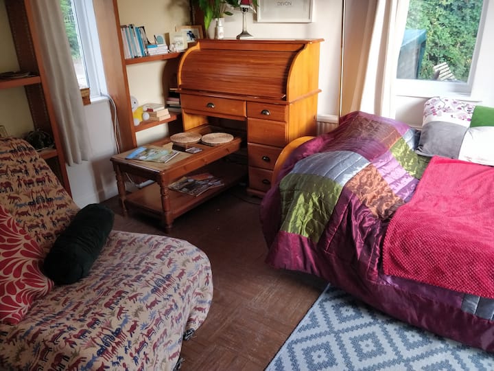 Adorable Garden Studio With Fire Pit - Exeter Airport (EXT)