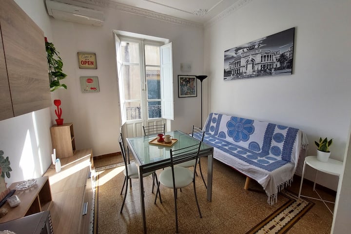 Lovely Apartment In The City Centre - Palermo