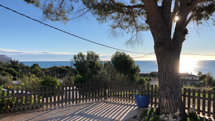 Casa De Campo Frente La Playa De La Olla En Altea - Altea
