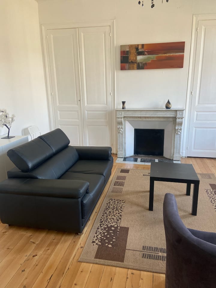 Duplex De Style Haussmanien - La Bouille