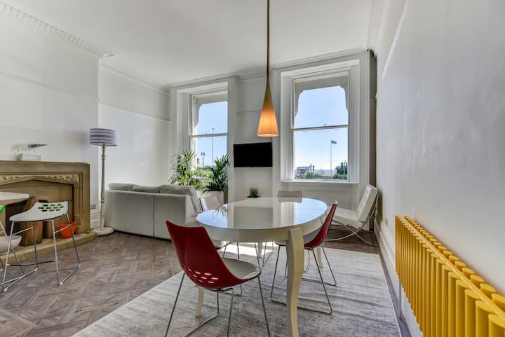 Worthing Seafront Apartment. Iconic Heene Terrace. - Steyning