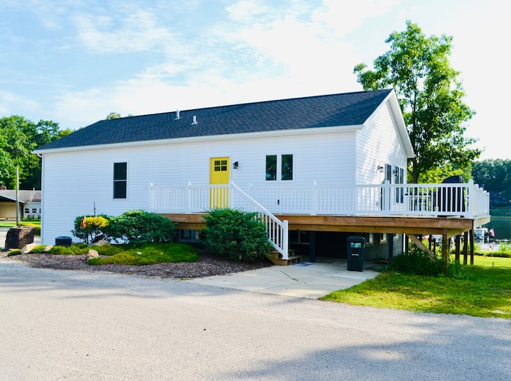 Lakefront 2 Bedroom Home With Dock - Portage Lakes, OH