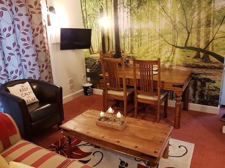 A Cosy Cottage At No6 High Street - Sherwood Forest