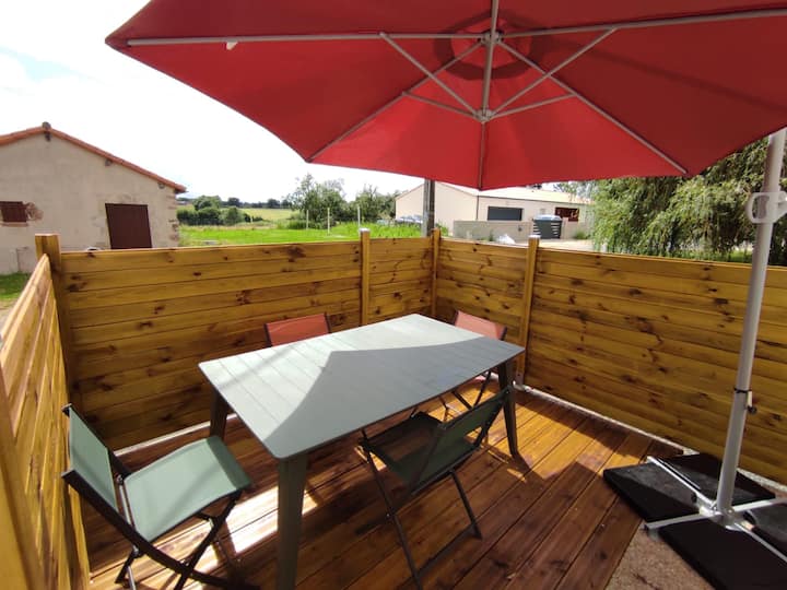 Maison Entièrement Rénovée à La Campagne - Parthenay