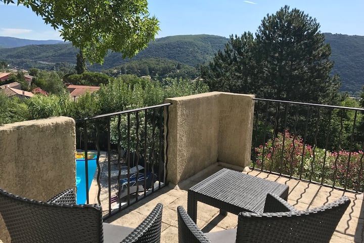 6 Person Villa With Own Pool In Languedoc France - Lodève