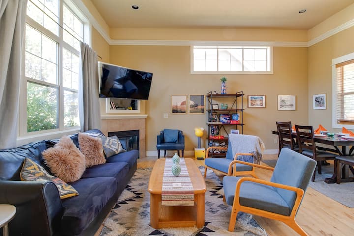 Come Stay And Play At Little Les Cheneaux Retreat - Eagle Crest, OR