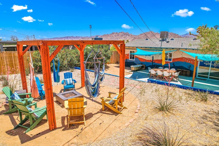 Colorful Desert Oasis! 10-min Drive To Jt N-park - Joshua Tree, CA