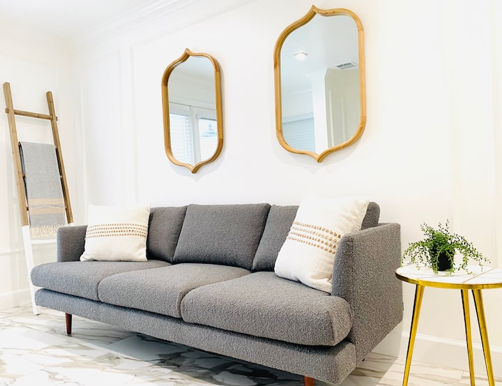2870 The Perfect Vacation Rental-local Hot Spot - San Diego, CA