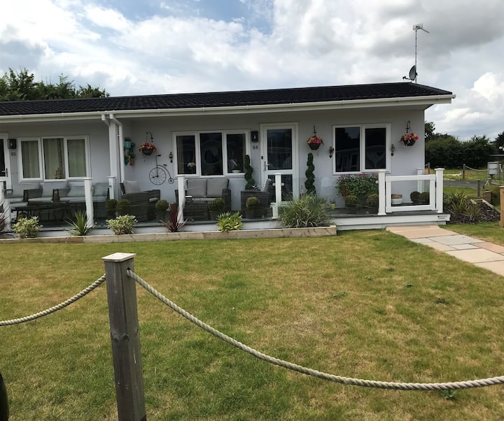 Lowestoft Holiday Rentals & Homes - England, United Kingdom | Airbnb