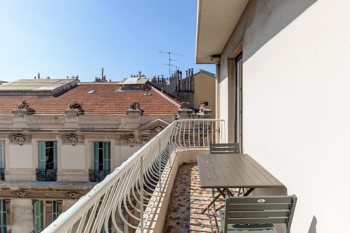 Nice Gambetta, Beach, Tram, Park Alsace-lorraine - Gare de Nice Ville