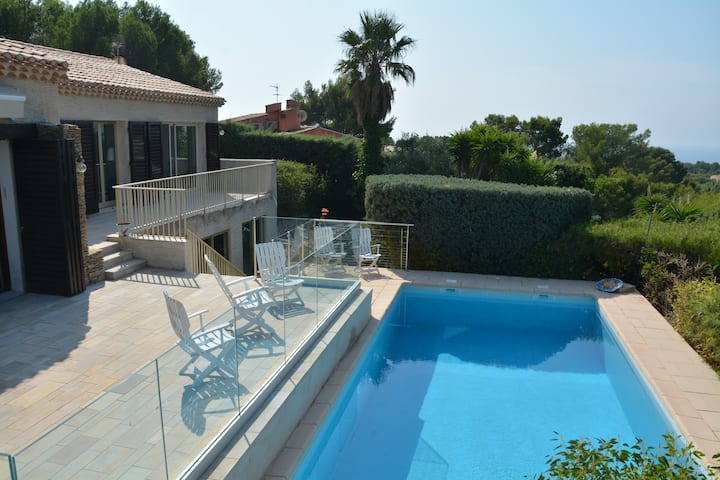 Villa Avec Piscine Et Vue Mer Exceptionnelle - La Ciotat