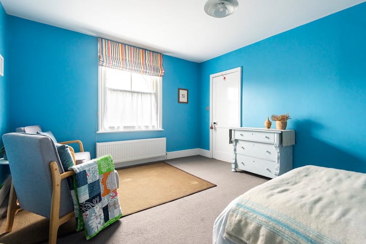 Peaceful Room In Beautiful Character House - Bexhill