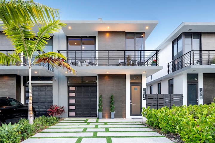 Designer 3br Retreat W/den, Plunge Pool, Work Area - Fort Lauderdale, FL