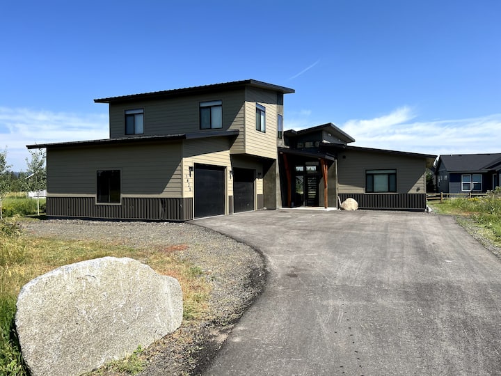 Pines Place- New 4 Bedroom 3 Bath Home In Mccall - McCall, ID