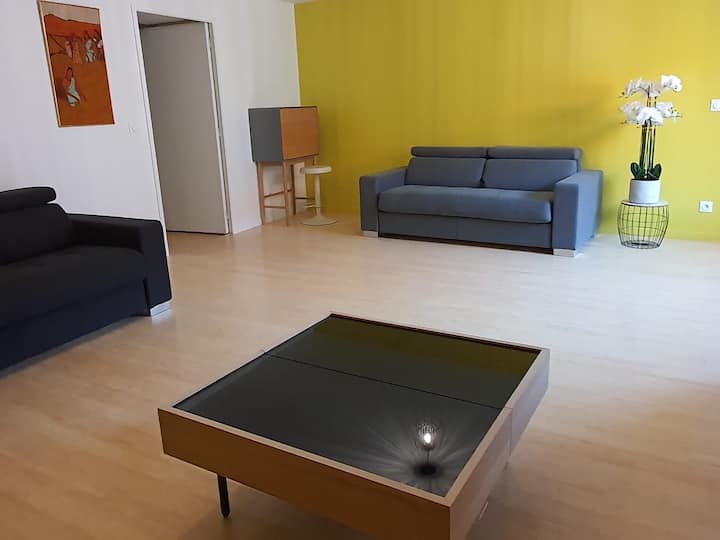 Appartement Le Téméraire
4 Pièces, 74 M2, 2 Chb - Charolles