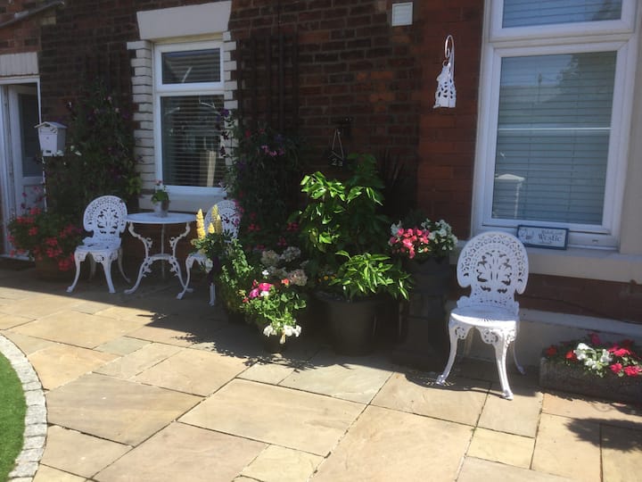 Central Leafy Lytham 1 Bedroom Apt Dog Friendly - Lytham St Annes