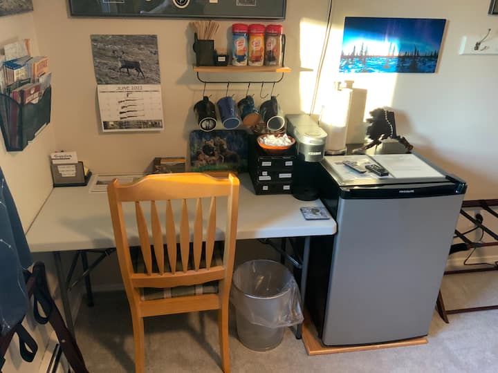 Private Peaceful Home With A Queen Room For Rent - Anchorage, AK