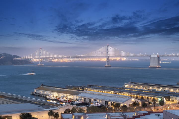 Golden Hour Views From A Charming Sf Hideaway - San Francisco, CA