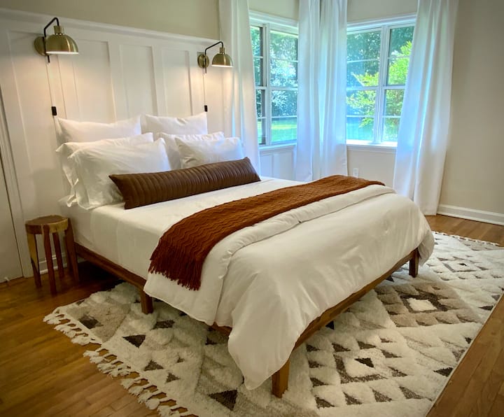 Cozy & Spacious Updated Home Minutes From Rafb - Bonaire, GA