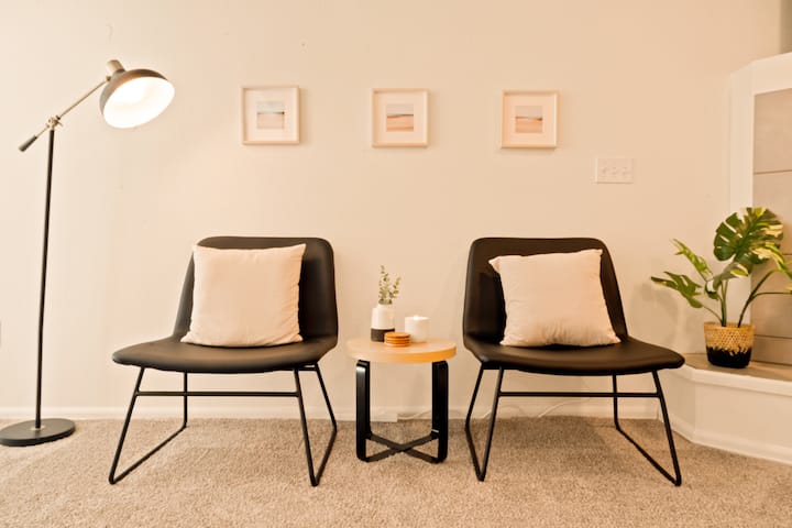 The Nook—private Studio W/ Full Kitchen & Hot Tub! - Colorado Springs, CO