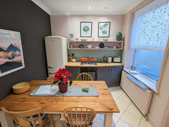 Number 9, Hebden  Bridge, Beautiful Home, Central - Hebden Bridge