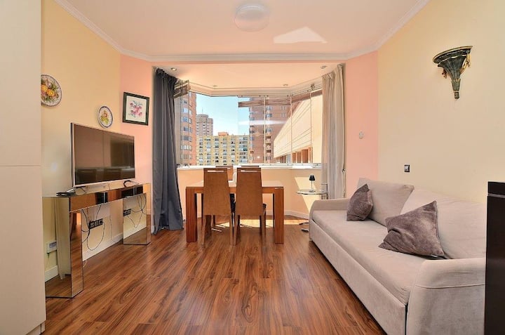 Apartamento De Lujo En Primera Línea De Playa - Fuengirola