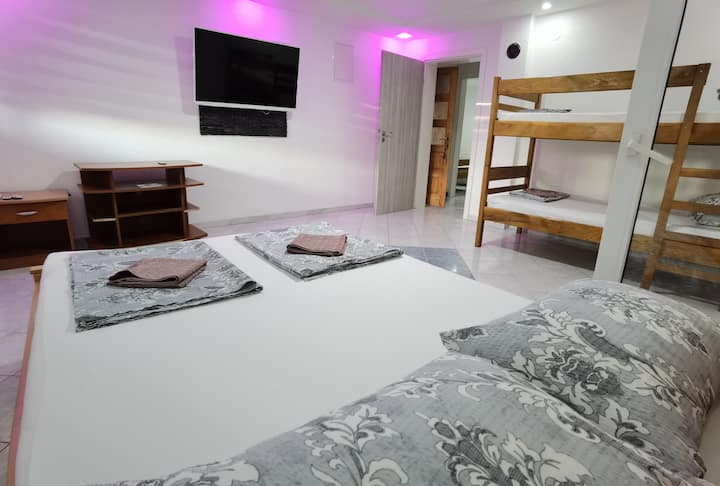 Big Apartment 6 - Vir