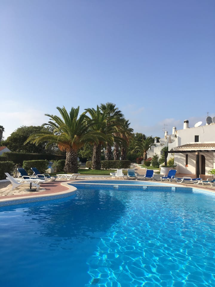 Confortable Appartement Au Calme Avec Piscine - Carvoeiro