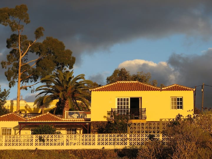 Bungalow Mit Balkon Und Terrassen - Puerto Naos