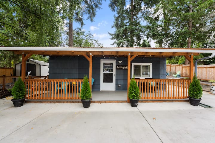 Sleeps 6, Close To
Light Rail, Free Parking - Shoreline, WA