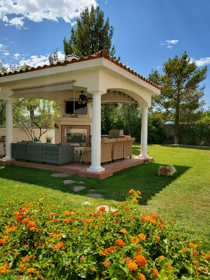 Private Cozy, Paiute Golf, Pool/spa, With Backyard - Las Vegas, NV