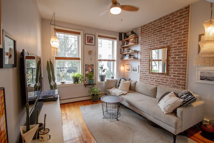 Quiet 1-bedroom Condo In Hoboken. - Hoboken, NJ