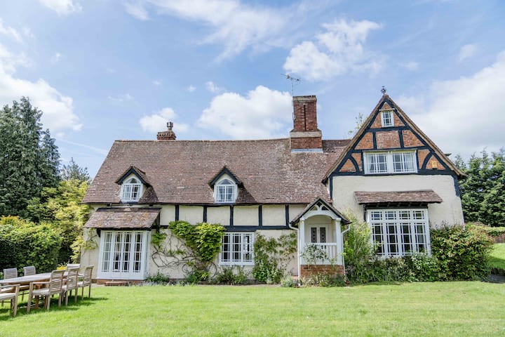 The Gingerbread House - Gloucestershire